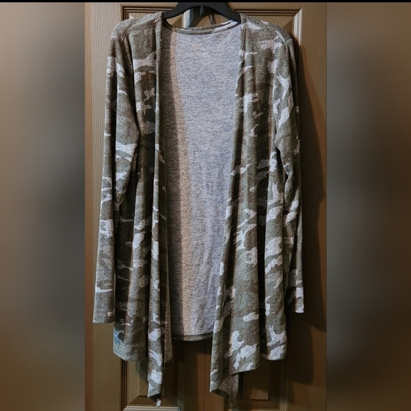 Justice | Shirts & Tops | Justice Girls 82 Semifaded Camo Cardigan ...